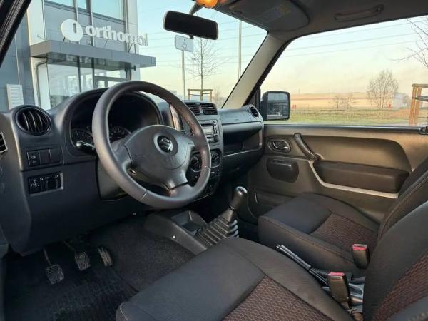 Melns Suzuki Jimny 2009 Rīga, ar dzinēja tilpumu 1.30 L un nobraukumu 148 tūkst. km par 8950 €, foto 10 vietnē AUTOMOTO.COM.LV