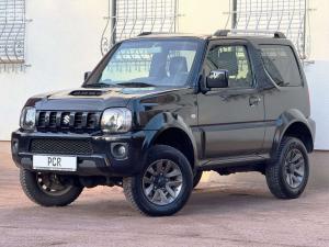 Black Suzuki Jimny 2017 in Kaunas, with an engine capacity of 1.30 L and mileage of 70 thousand km for 21884 €, photo 2 on AUTOMOTO.COM.LV