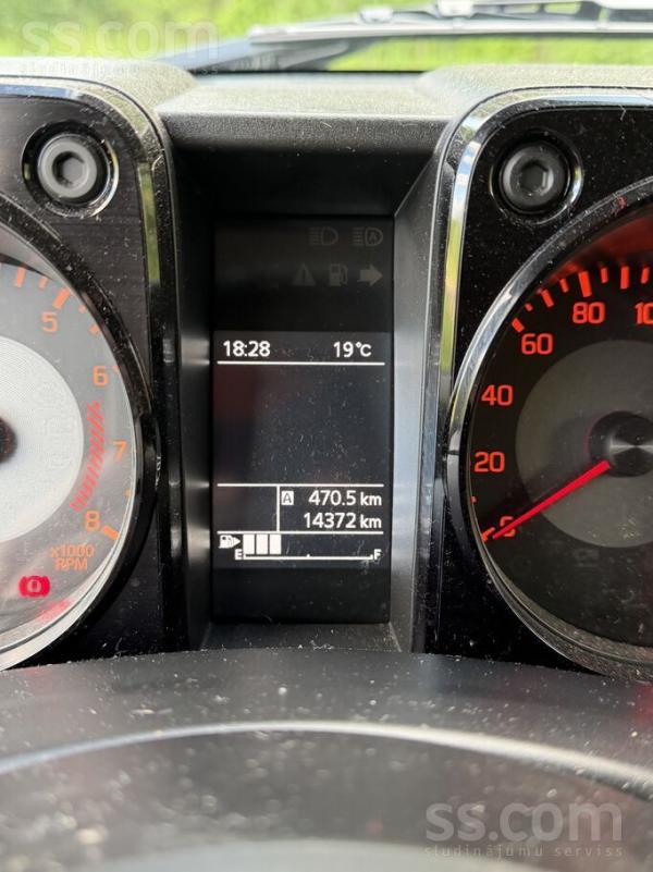 Melns Suzuki Jimny 2023 Rīga, ar dzinēja tilpumu 1.50 L un nobraukumu 15 tūkst. km par 26500 €, foto 5 vietnē AUTOMOTO.COM.LV