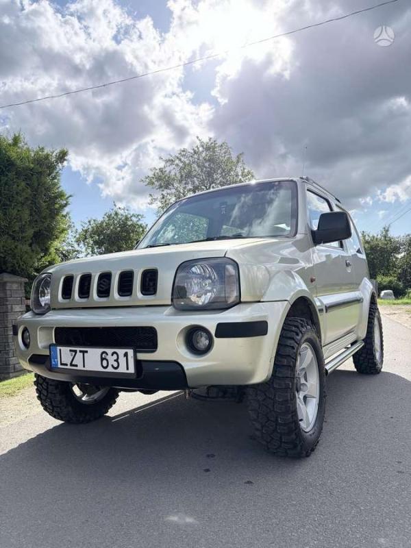 Brown Suzuki Jimny 2002 in Vilnius, with an engine capacity of 1.33 L and mileage of 134 thousand km for 4400 €, photo 8 on AUTOMOTO.COM.LV