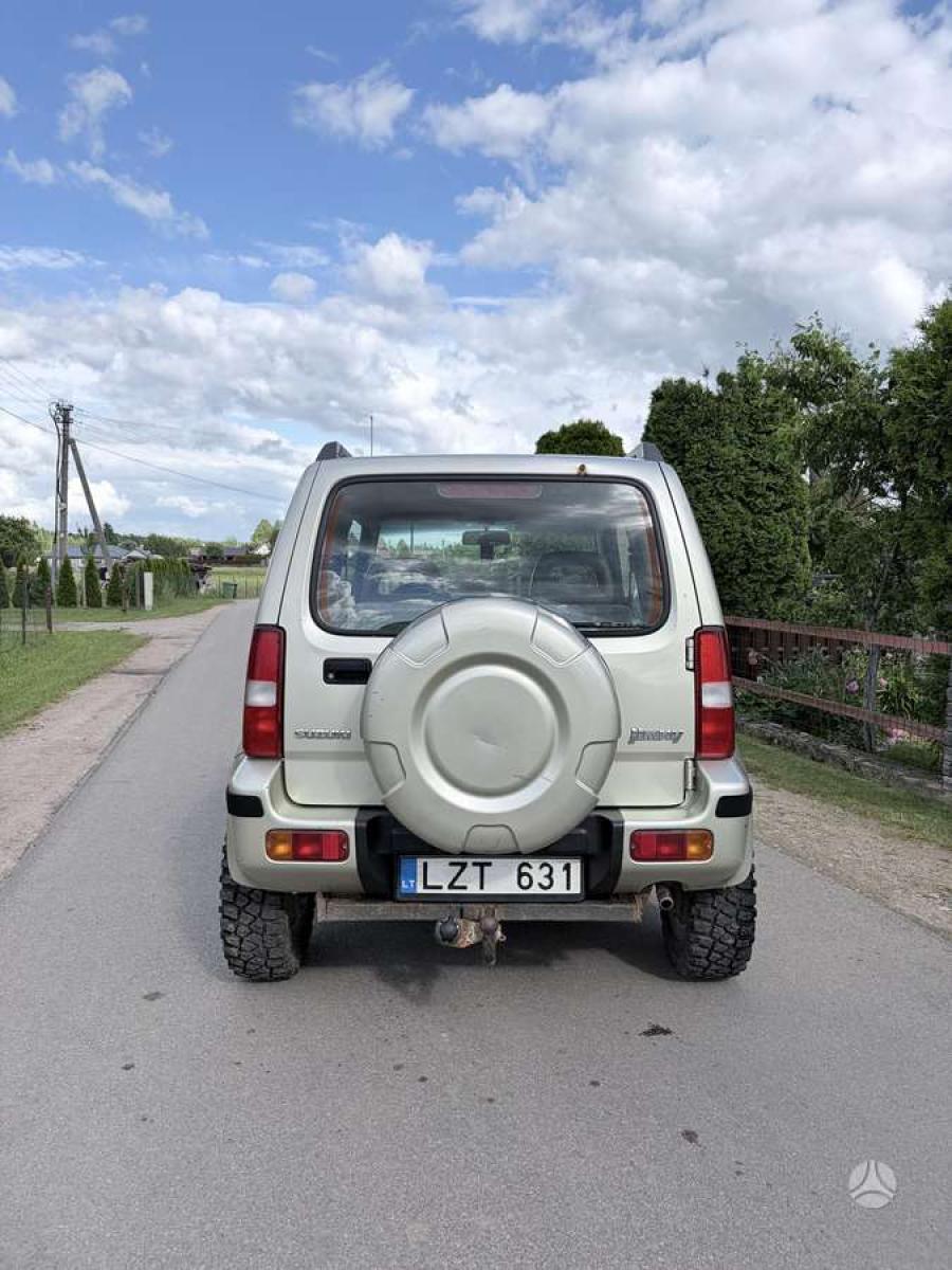 Brown Suzuki Jimny 2002 in Vilnius, with an engine capacity of 1.33 L and mileage of 134 thousand km for 4400 €, photo 11 on AUTOMOTO.COM.LV