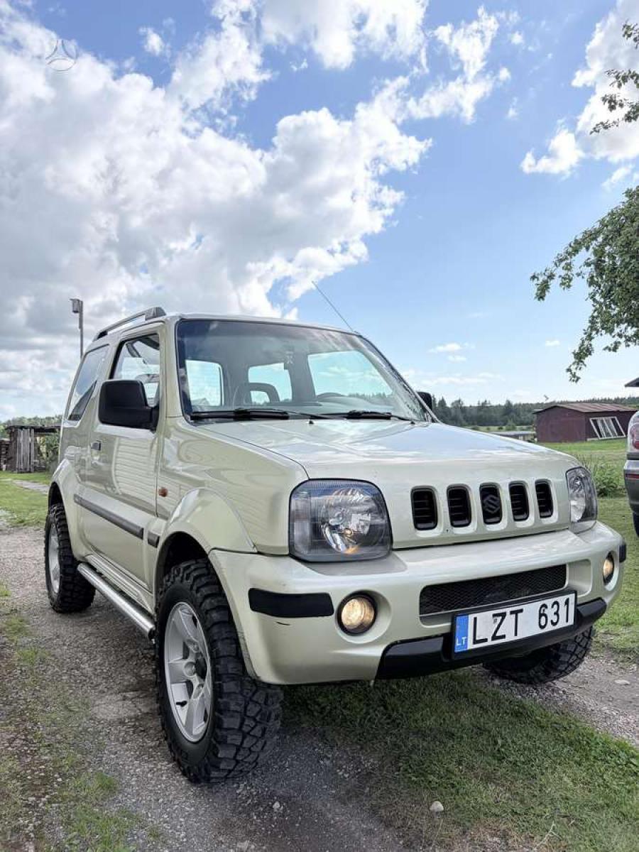 Brown Suzuki Jimny 2002 in Vilnius, with an engine capacity of 1.33 L and mileage of 134 thousand km for 4400 €, photo 19 on AUTOMOTO.COM.LV