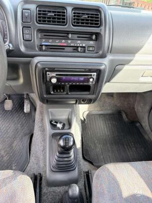 Brown Suzuki Jimny 2002 in Vilnius, with an engine capacity of 1.33 L and mileage of 134 thousand km for 4400 €, photo 29 on AUTOMOTO.COM.LV
