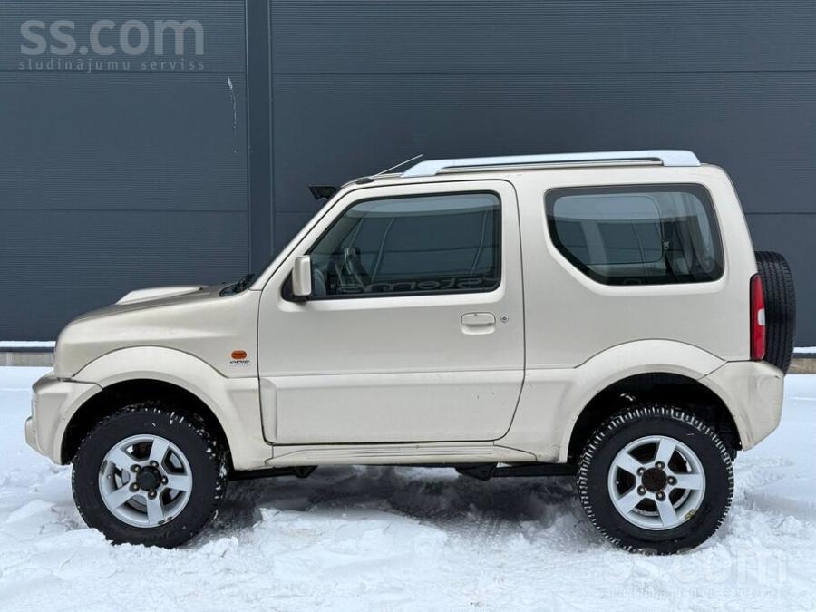Brown Suzuki Jimny 2007 in Riga, with an engine capacity of 1.50 L and mileage of 156 thousand km for 3999 €, photo 2 on AUTOMOTO.COM.LV