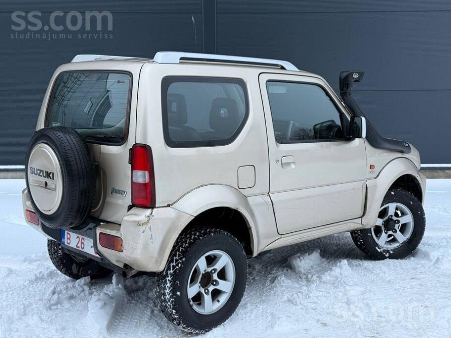Brown Suzuki Jimny 2007 in Riga, with an engine capacity of 1.50 L and mileage of 156 thousand km for 3999 €, photo 5 on AUTOMOTO.COM.LV