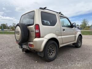 Brūns Suzuki Jimny 2007 Daugavpils, ar dzinēja tilpumu 1.30 L un nobraukumu 170 tūkst. km par 4850 €, foto 7 vietnē AUTOMOTO.COM.LV