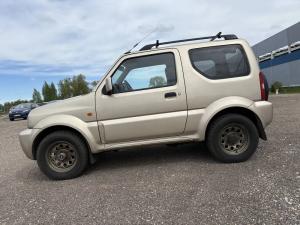 Brown Suzuki Jimny 2007 in Daugavpils, with an engine capacity of 1.30 L and mileage of 170 thousand km for 4850 €, photo 3 on AUTOMOTO.COM.LV