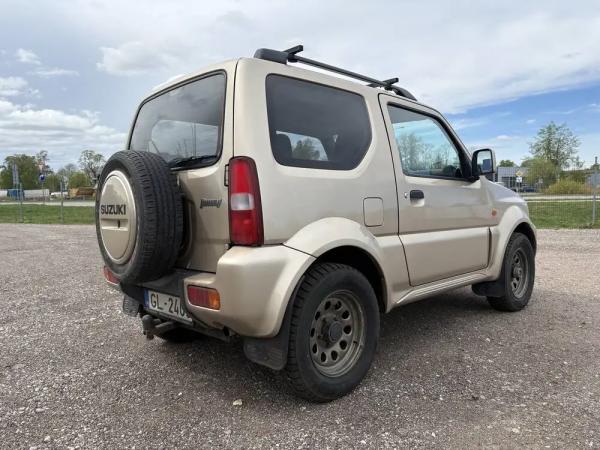 Brown Suzuki Jimny 2007 in Daugavpils, with an engine capacity of 1.30 L and mileage of 170 thousand km for 4850 €, photo 6 on AUTOMOTO.COM.LV