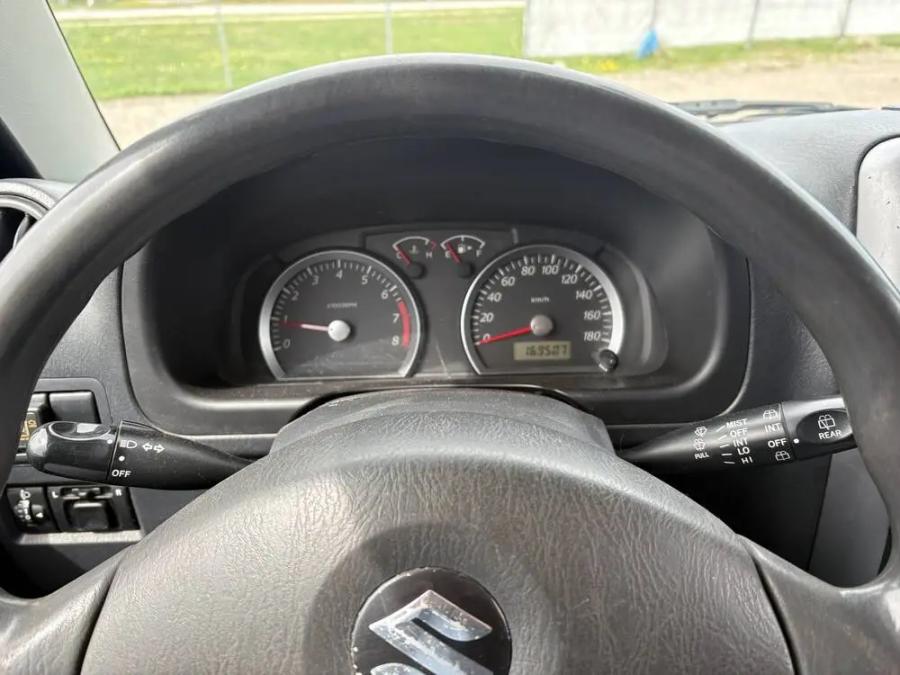Brown Suzuki Jimny 2007 in Daugavpils, with an engine capacity of 1.30 L and mileage of 170 thousand km for 4850 €, photo 13 on AUTOMOTO.COM.LV