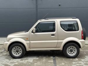 Brown Suzuki Jimny 2007 in Riga, with an engine capacity of 1.30 L and mileage of 80 thousand km for 5999 €, photo 3 on AUTOMOTO.COM.LV