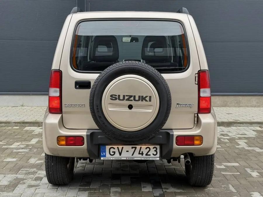 Brown Suzuki Jimny 2007 in Riga, with an engine capacity of 1.30 L and mileage of 80 thousand km for 5999 €, photo 5 on AUTOMOTO.COM.LV