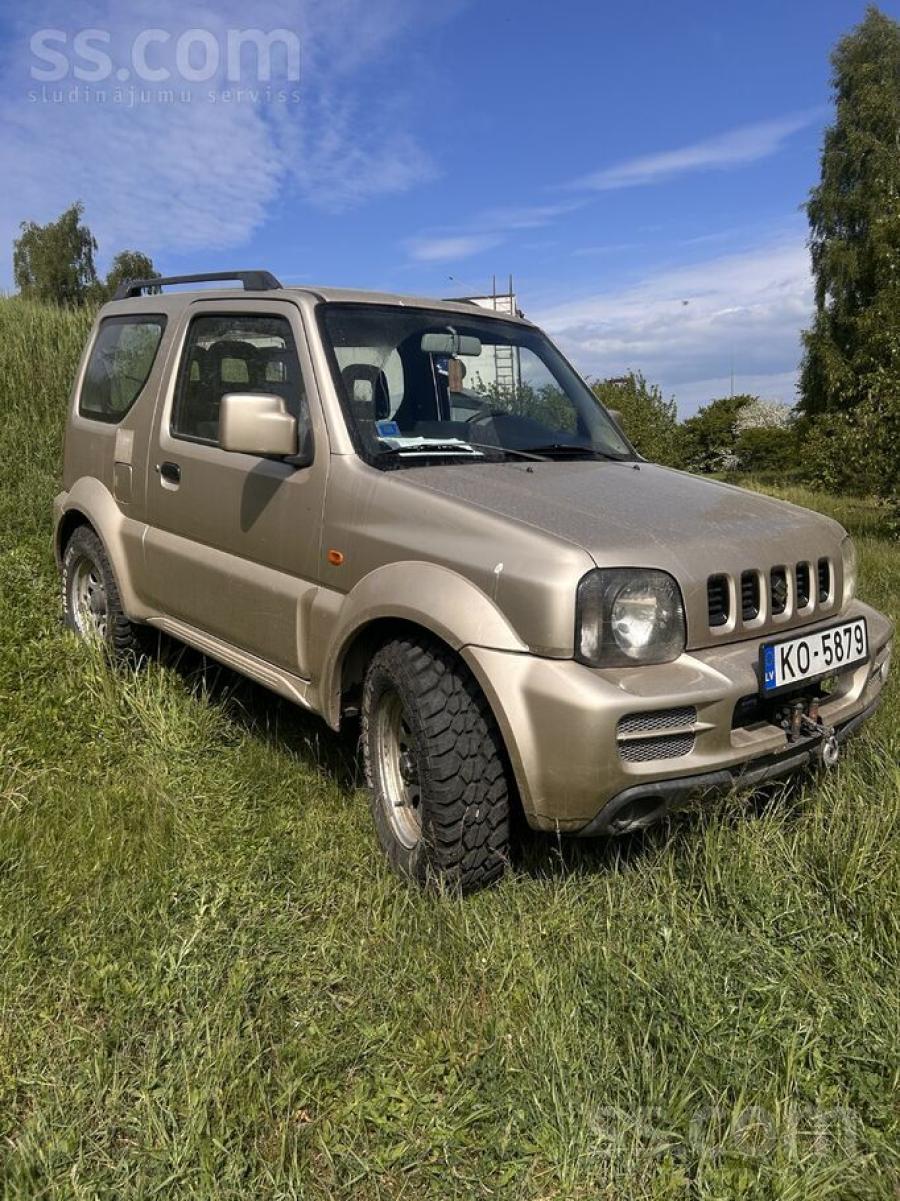 Brūns Suzuki Jimny 2008 Liepāja, ar dzinēja tilpumu 1.30 L un nobraukumu 198 tūkst. km par 2990 €, foto 1 vietnē AUTOMOTO.COM.LV