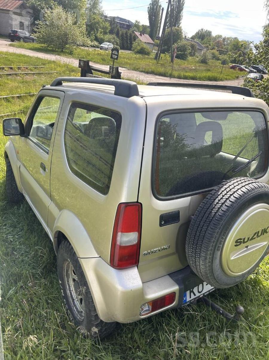 Brūns Suzuki Jimny 2008 Liepāja, ar dzinēja tilpumu 1.30 L un nobraukumu 198 tūkst. km par 2990 €, foto 4 vietnē AUTOMOTO.COM.LV