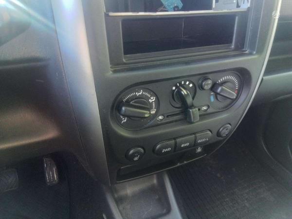 Brown Suzuki Jimny 2016 in Varena, with an engine capacity of 1.33 L and mileage of 131 thousand km for 8000 €, photo 8 on AUTOMOTO.COM.LV