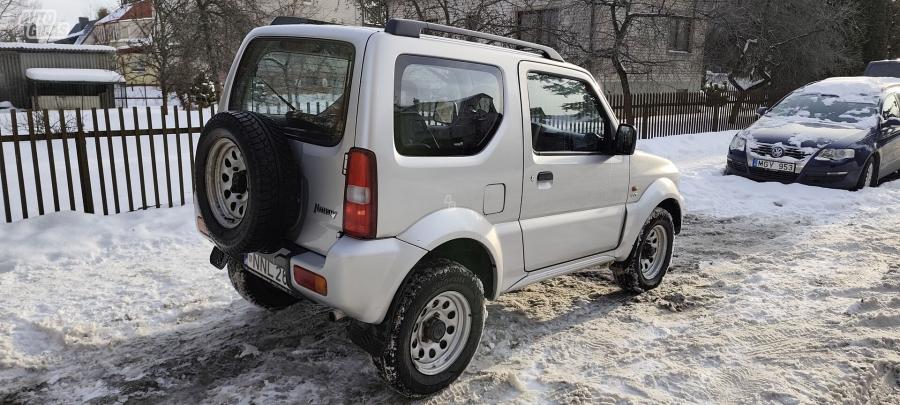 Suzuki Jimny 2005 in Kaunas, with an engine capacity of 1.30 L and mileage of 225 thousand km for 2800 €, photo 6 on AUTOMOTO.COM.LV