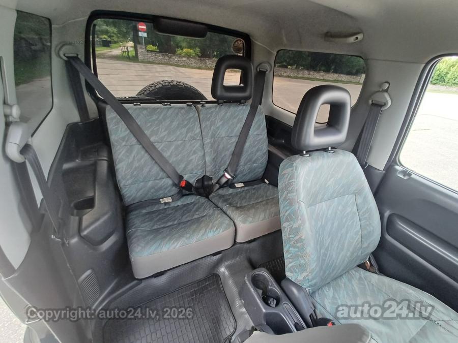 Сузуки Джимни 2005 в Рапла, объемом двигателя 1.30 л и пробегом 163 тыс. км за 4700 €, фото 9 на AUTOMOTO.COM.LV