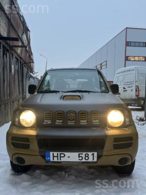 Сузуки Джимни 2010 в Рига, объемом двигателя 1.50 л и пробегом 260 тыс. км за 5000 €, фото  на AUTOMOTO.COM.LV