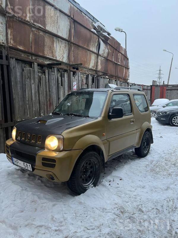 Сузуки Джимни 2010 в Рига, объемом двигателя 1.50 л и пробегом 260 тыс. км за 5000 €, фото 4 на AUTOMOTO.COM.LV