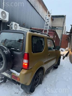 Suzuki Jimny 2010 Rīga, ar dzinēja tilpumu 1.50 L un nobraukumu 260 tūkst. km par 5000 €, foto 6 vietnē AUTOMOTO.COM.LV