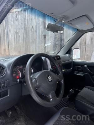 Suzuki Jimny 2010 Rīga, ar dzinēja tilpumu 1.50 L un nobraukumu 260 tūkst. km par 5000 €, foto 8 vietnē AUTOMOTO.COM.LV
