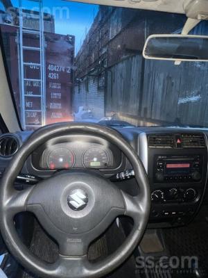 Suzuki Jimny 2010 Rīga, ar dzinēja tilpumu 1.50 L un nobraukumu 260 tūkst. km par 5000 €, foto 9 vietnē AUTOMOTO.COM.LV