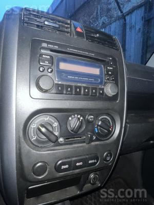 Suzuki Jimny 2010 Rīga, ar dzinēja tilpumu 1.50 L un nobraukumu 260 tūkst. km par 5000 €, foto 12 vietnē AUTOMOTO.COM.LV