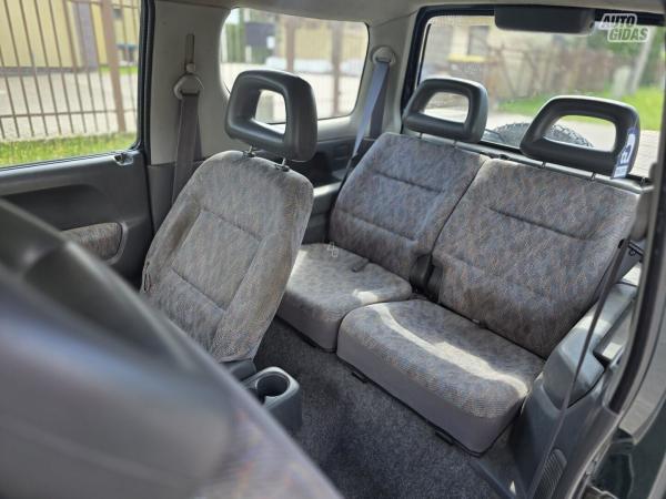 Green Suzuki Jimny 1998 in Vilnius, with an engine capacity of 1.30 L and mileage of 197 thousand km for 2900 €, photo 8 on AUTOMOTO.COM.LV