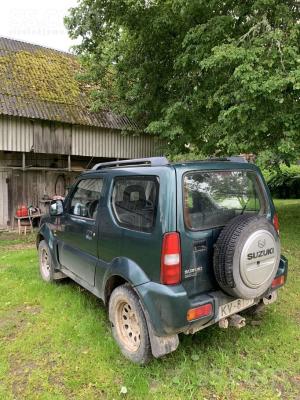 Green Suzuki Jimny 2004 in Kuldiga, with an engine capacity of 1.50 L and mileage of 346 thousand km for 1800 €, photo 5 on AUTOMOTO.COM.LV