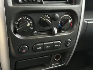 Zaļš Suzuki Jimny 2006 Rīga, ar dzinēja tilpumu 1.30 L un nobraukumu 256 tūkst. km par 5290 €, foto 13 vietnē AUTOMOTO.COM.LV