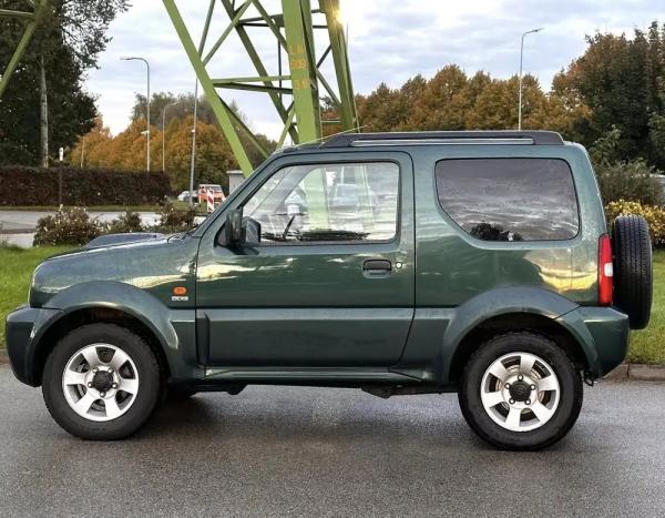 Zaļš Suzuki Jimny 2007 Rīga, ar dzinēja tilpumu 1.50 L un nobraukumu 168 tūkst. km par 5490 €, foto 2 vietnē AUTOMOTO.COM.LV
