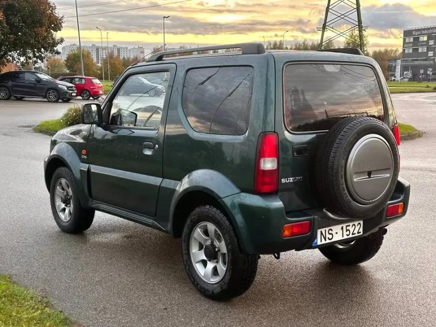 Zaļš Suzuki Jimny 2007 Rīga, ar dzinēja tilpumu 1.50 L un nobraukumu 168 tūkst. km par 5490 €, foto 4 vietnē AUTOMOTO.COM.LV