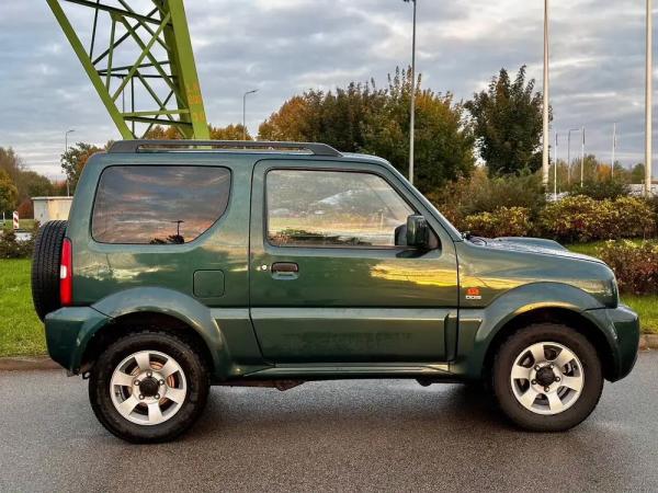 Zaļš Suzuki Jimny 2007 Rīga, ar dzinēja tilpumu 1.50 L un nobraukumu 168 tūkst. km par 5490 €, foto 4 vietnē AUTOMOTO.COM.LV