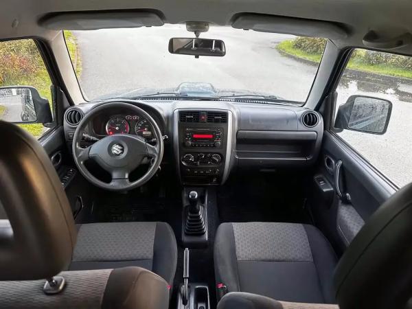 Zaļš Suzuki Jimny 2007 Rīga, ar dzinēja tilpumu 1.50 L un nobraukumu 168 tūkst. km par 5490 €, foto 6 vietnē AUTOMOTO.COM.LV