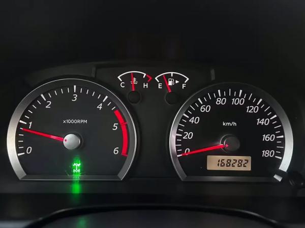 Zaļš Suzuki Jimny 2007 Rīga, ar dzinēja tilpumu 1.50 L un nobraukumu 168 tūkst. km par 5490 €, foto 10 vietnē AUTOMOTO.COM.LV