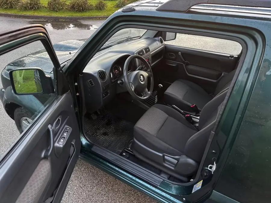 Zaļš Suzuki Jimny 2007 Rīga, ar dzinēja tilpumu 1.50 L un nobraukumu 168 tūkst. km par 5490 €, foto 13 vietnē AUTOMOTO.COM.LV