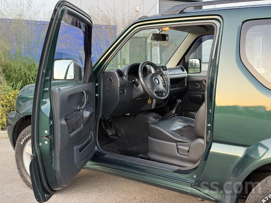 Zaļš Suzuki Jimny 2009 Rīga, ar dzinēja tilpumu 1.50 L un nobraukumu 202 tūkst. km par 8900 €, foto 10 vietnē AUTOMOTO.COM.LV