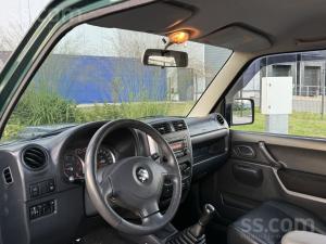 Zaļš Suzuki Jimny 2009 Rīga, ar dzinēja tilpumu 1.50 L un nobraukumu 202 tūkst. km par 8900 €, foto 12 vietnē AUTOMOTO.COM.LV