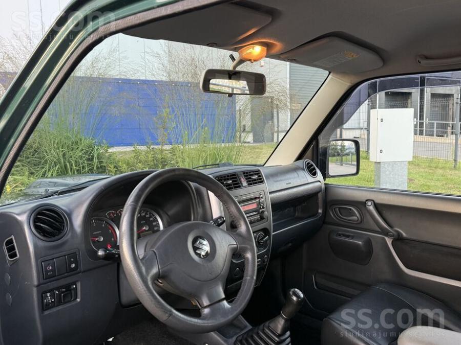 Zaļš Suzuki Jimny 2009 Rīga, ar dzinēja tilpumu 1.50 L un nobraukumu 202 tūkst. km par 8900 €, foto 12 vietnē AUTOMOTO.COM.LV