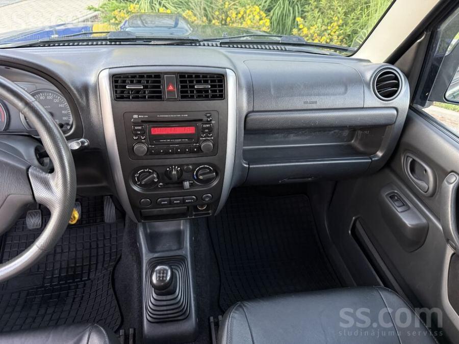 Zaļš Suzuki Jimny 2009 Rīga, ar dzinēja tilpumu 1.50 L un nobraukumu 202 tūkst. km par 8900 €, foto 14 vietnē AUTOMOTO.COM.LV
