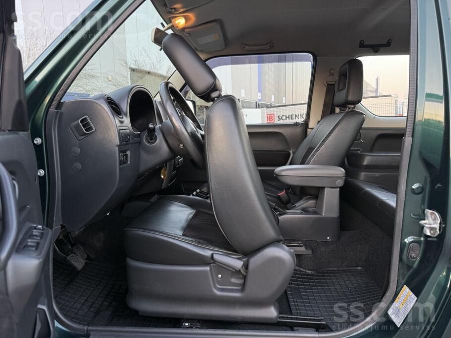Zaļš Suzuki Jimny 2009 Rīga, ar dzinēja tilpumu 1.50 L un nobraukumu 202 tūkst. km par 8900 €, foto 16 vietnē AUTOMOTO.COM.LV