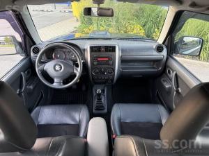 Zaļš Suzuki Jimny 2009 Rīga, ar dzinēja tilpumu 1.50 L un nobraukumu 202 tūkst. km par 8900 €, foto 17 vietnē AUTOMOTO.COM.LV