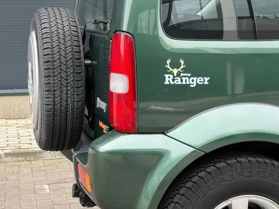 Zaļš Suzuki Jimny 2010 Rīga, ar dzinēja tilpumu 1.30 L un nobraukumu 233 tūkst. km par 7400 €, foto 13 vietnē AUTOMOTO.COM.LV