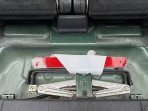 Zaļš Suzuki Jimny 2010 Rīga, ar dzinēja tilpumu 1.30 L un nobraukumu 233 tūkst. km par 7400 €, foto 31 vietnē AUTOMOTO.COM.LV