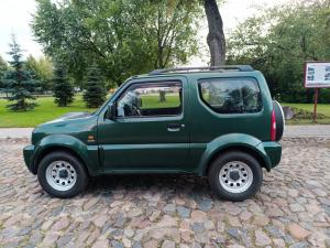 Green Suzuki Jimny 2010 in Riga, with an engine capacity of 1.50 L and mileage of 189 thousand km for 7990 €, photo 8 on AUTOMOTO.COM.LV