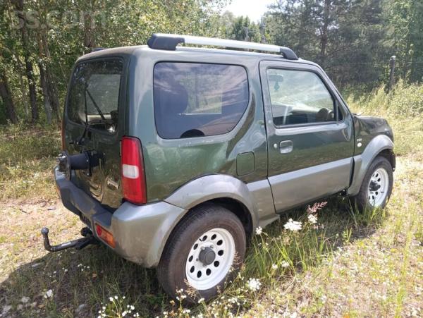 Zaļš Suzuki Jimny 2017 Madona, ar dzinēja tilpumu 1.30 L un nobraukumu 135 tūkst. km par 4500 €, foto 9 vietnē AUTOMOTO.COM.LV