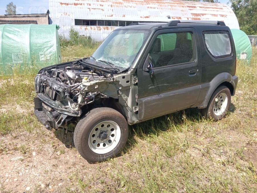 Zaļš Suzuki Jimny 2017 Madona, ar dzinēja tilpumu 1.30 L un nobraukumu 135 tūkst. km par 3950 €, foto 1 vietnē AUTOMOTO.COM.LV