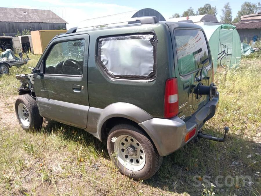 Zaļš Suzuki Jimny 2017 Madona, ar dzinēja tilpumu 1.30 L un nobraukumu 135 tūkst. km par 3950 €, foto 11 vietnē AUTOMOTO.COM.LV