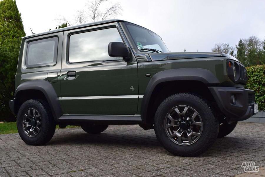 Green Suzuki Jimny 2021 in Kaunas, with an engine capacity of 1.50 L and mileage of 40 thousand km for 29095 €, photo 6 on AUTOMOTO.COM.LV