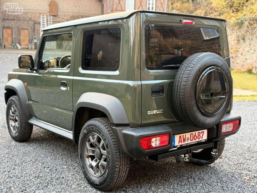 Green Suzuki Jimny 2023 in Kaunas, with an engine capacity of 1.50 L and mileage of 37 thousand km for 32546 €, photo 17 on AUTOMOTO.COM.LV