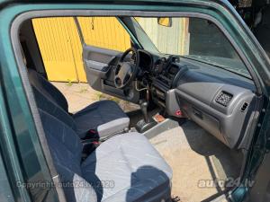Zaļš Suzuki Jimny 2003 Tallina, ar dzinēja tilpumu 1.30 L un nobraukumu 186 tūkst. km par 1900 €, foto 7 vietnē AUTOMOTO.COM.LV